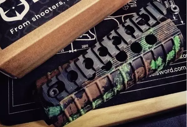 Szyna picatinny do karabinków typu M4A1 / AR15 - ASGBOX